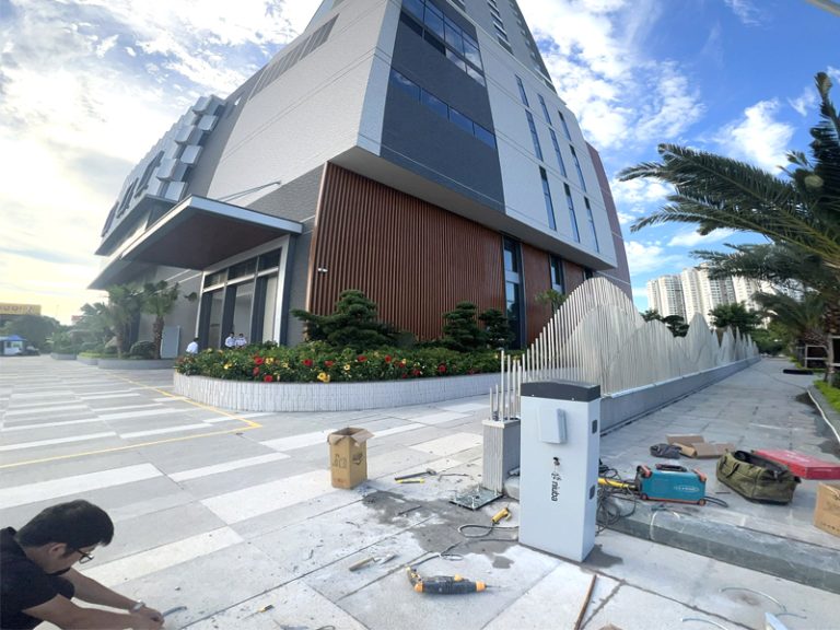 Lắp đặt Barrier tự động V2 Italia tại Hạ Long Quảng Ninh - Minh Tiến TSC